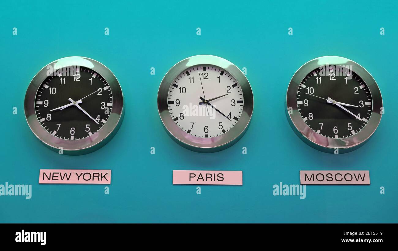 Three clocks hi-res stock photography and images - Alamy