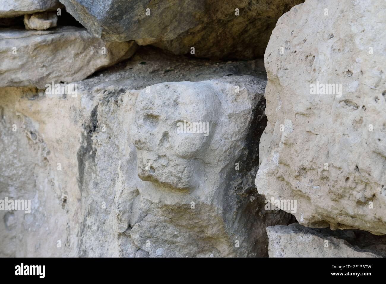 Skull Sculpture at Tout Quarry Sculpture Park and Nature Reserve on the ...