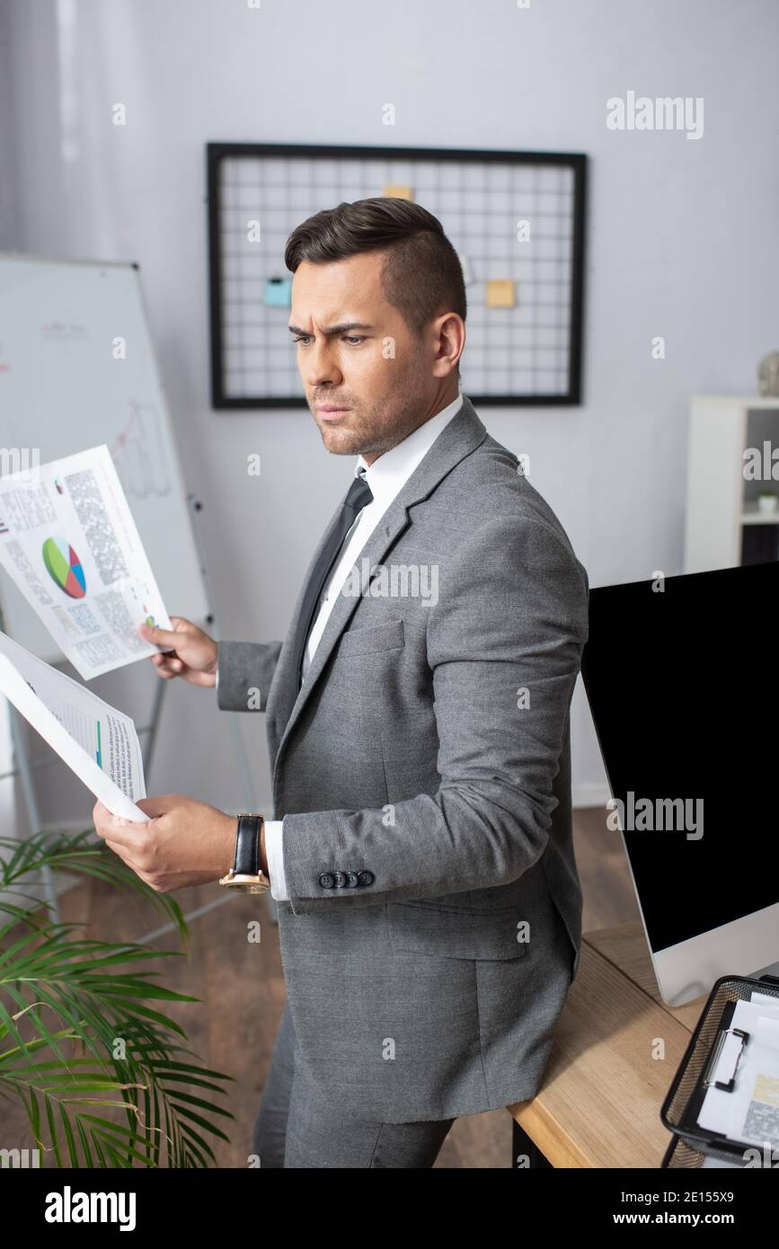 Successful business stock market infographics hi-res stock photography ...