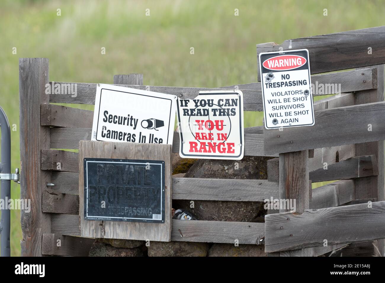 Private property signs hi-res stock photography and images - Alamy
