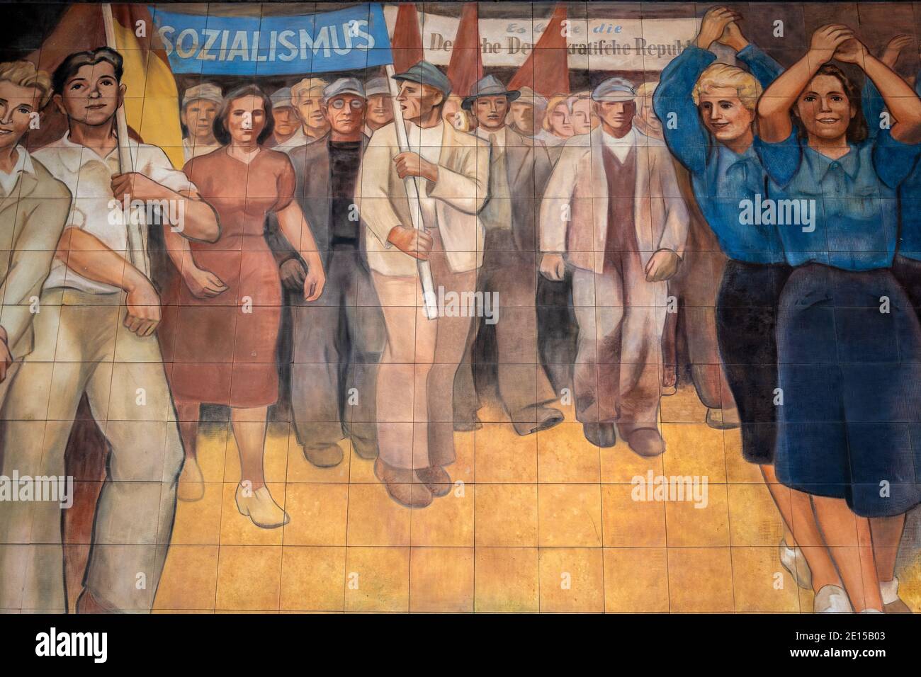 Marx mural hi-res stock photography and images - Alamy