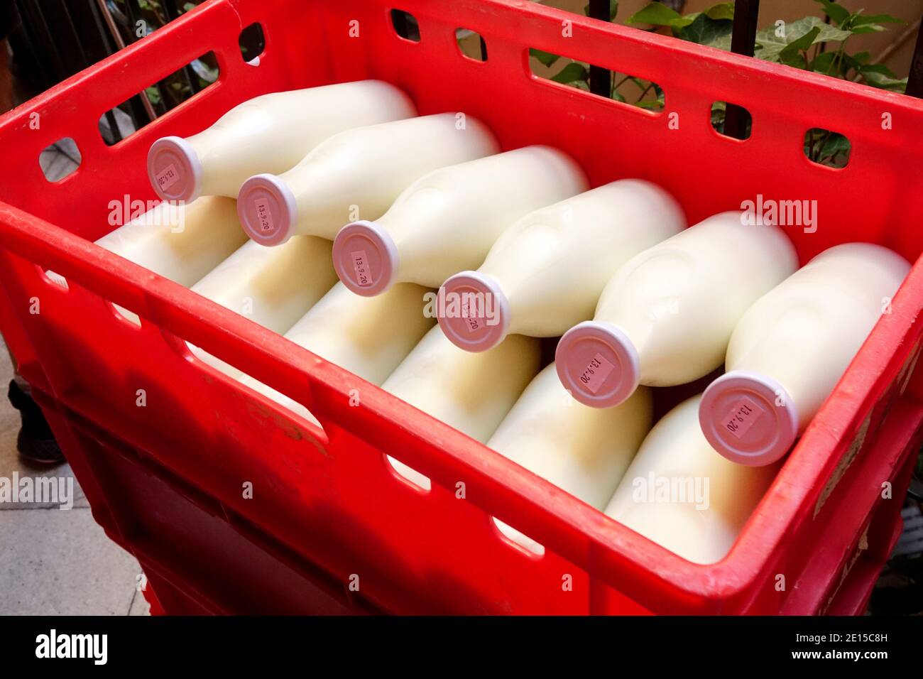 Glass milk bottles hi-res stock photography and images - Alamy