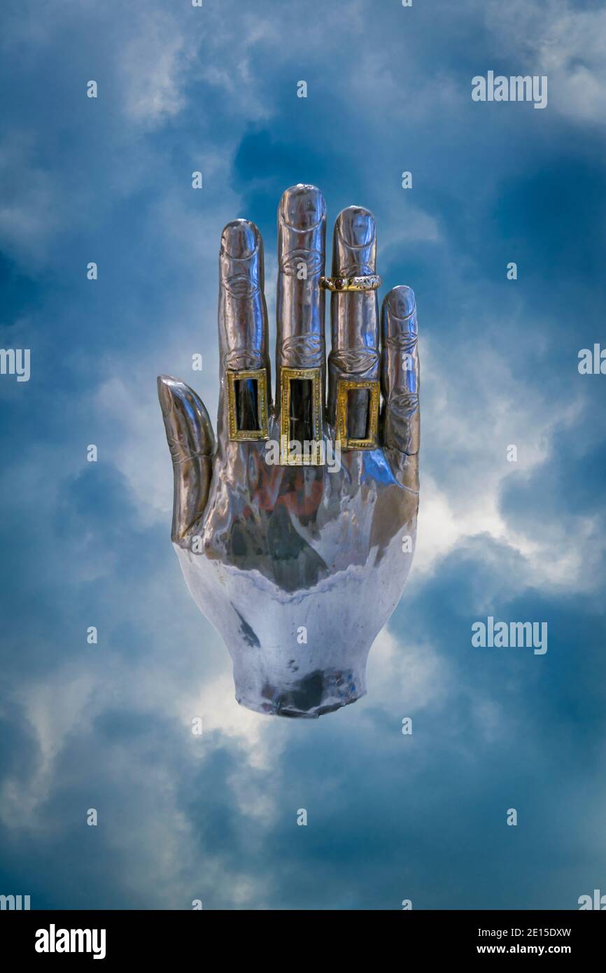 Antique reliquary hi-res stock photography and images - Alamy