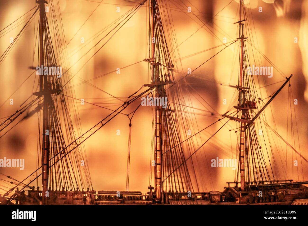 Ship and scale hi-res stock photography and images - Alamy