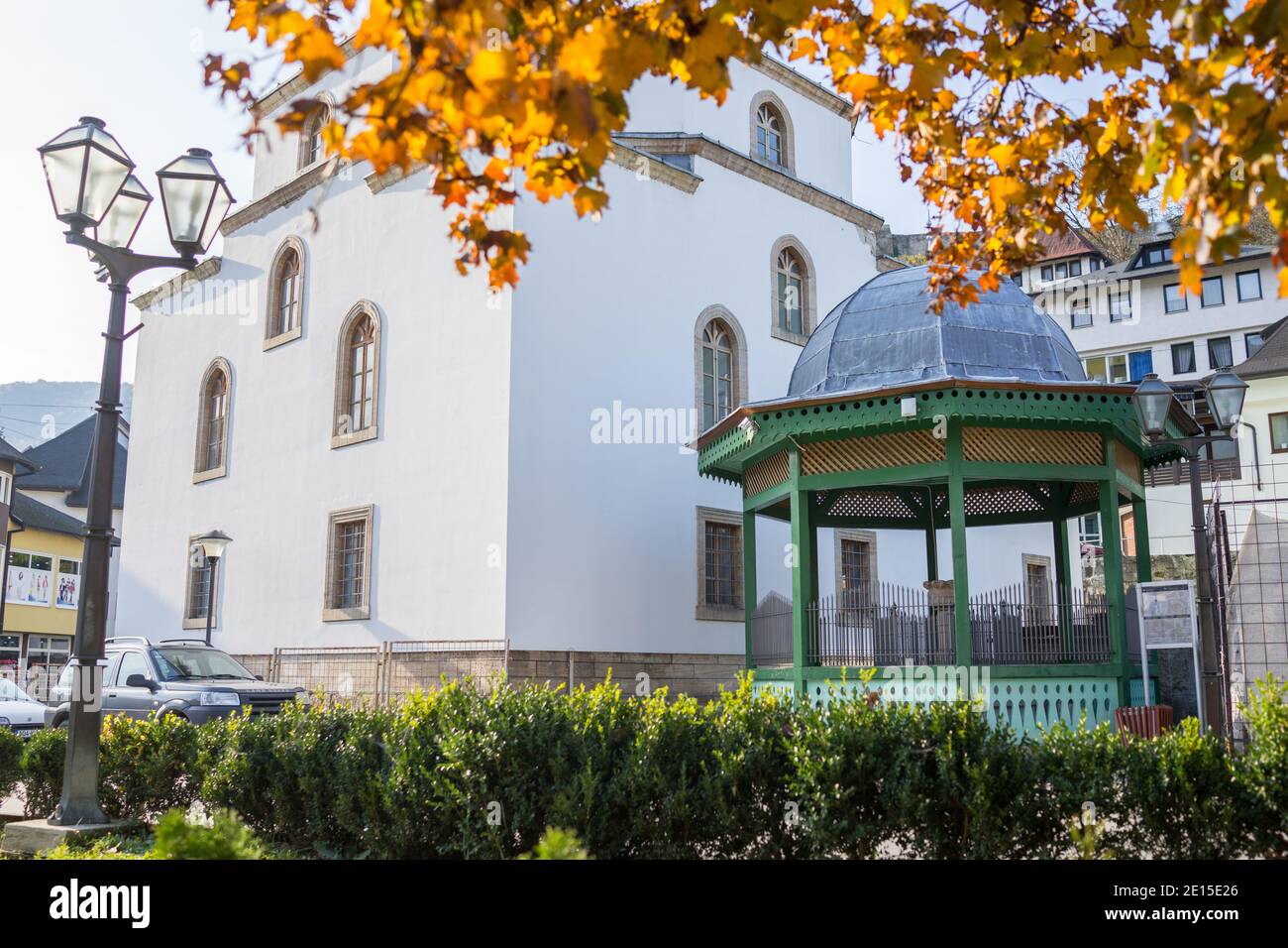 Mosque with fountain in front Sadrvan Stock Photo - Alamy
