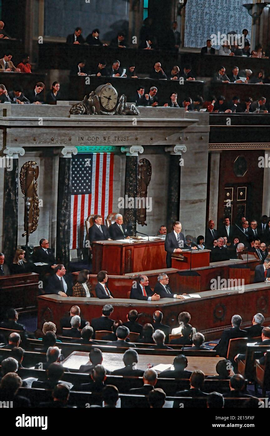 Washington, DC. USA, March 6, 1991 President George H.W. Bush delivers ...