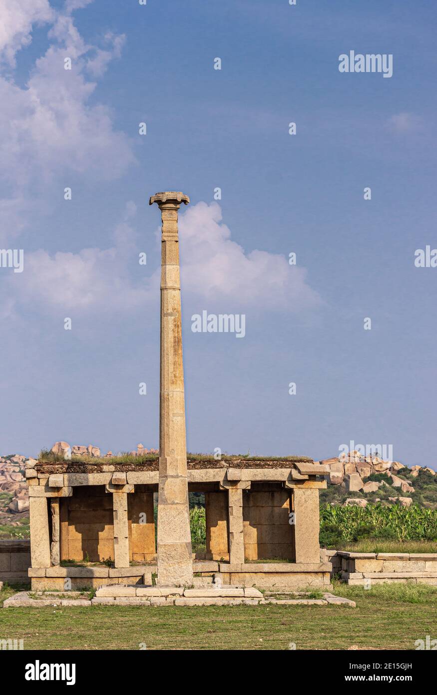 Ruinous building hi-res stock photography and images - Alamy