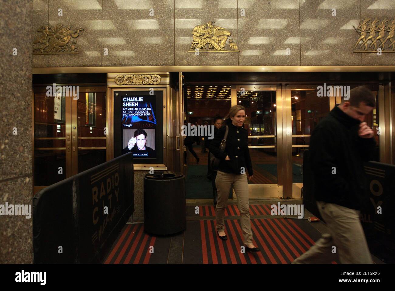 Crowds leave early from the Charlie Sheen LIVE: My Violent Torpedo of ...