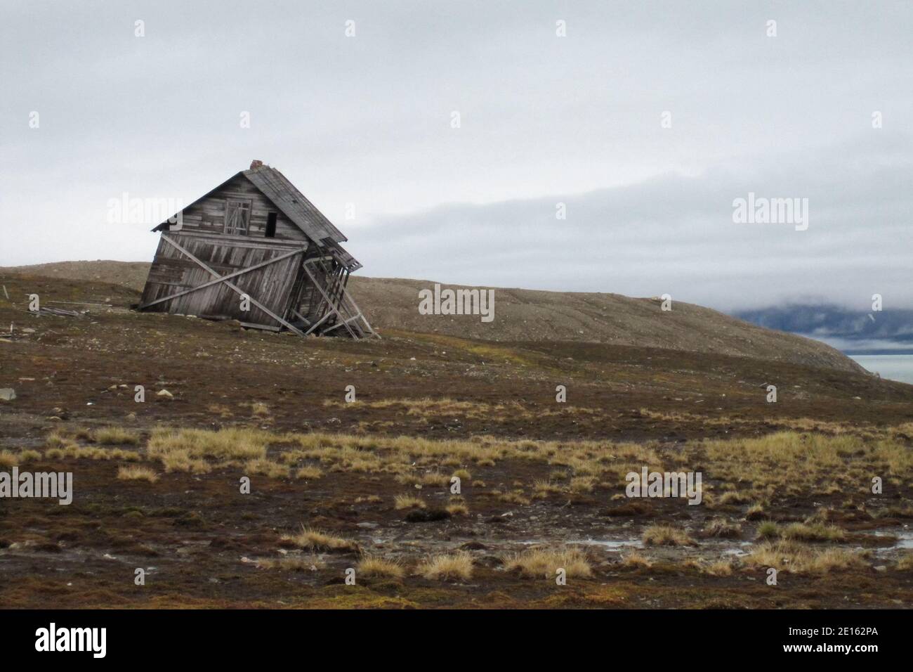 Old Crooked Wooden Hut Of Svalbard Stock Photo - Alamy