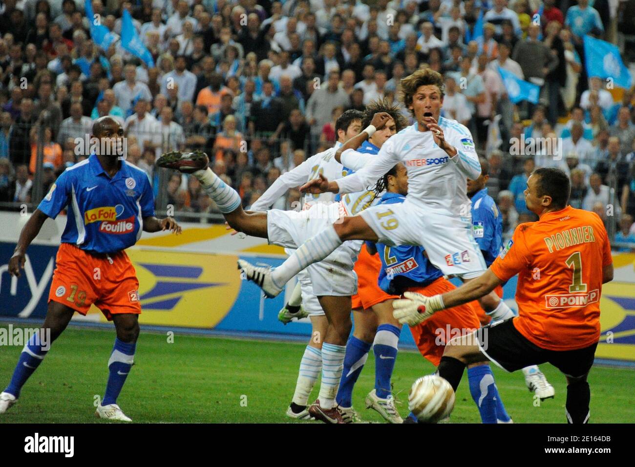 Gabriel heinze 2011 hi-res stock photography and images - Alamy
