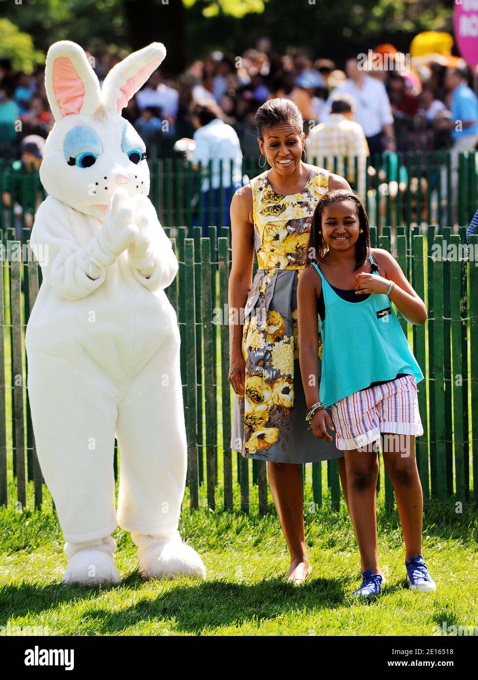 First lady Michelle Obama and daughter Sasha attend the Annual Easter ...
