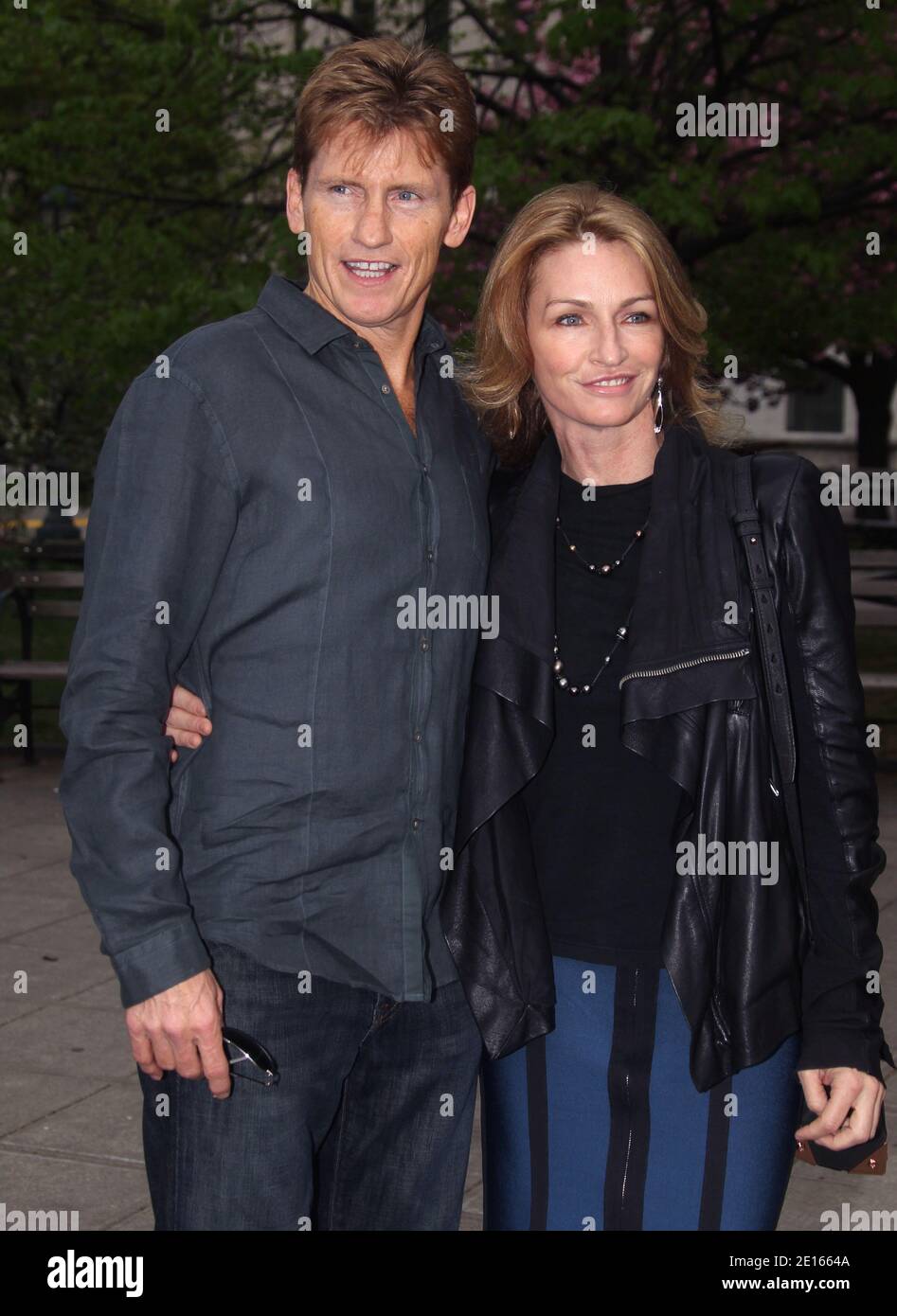 Actor Denis Leary with his wife Anne Leary attend the Vanity Fair Party ...