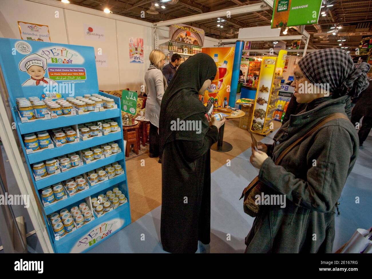 HALAL EXPO ,HALAL FOOD, PARIS Stock Photo - Alamy