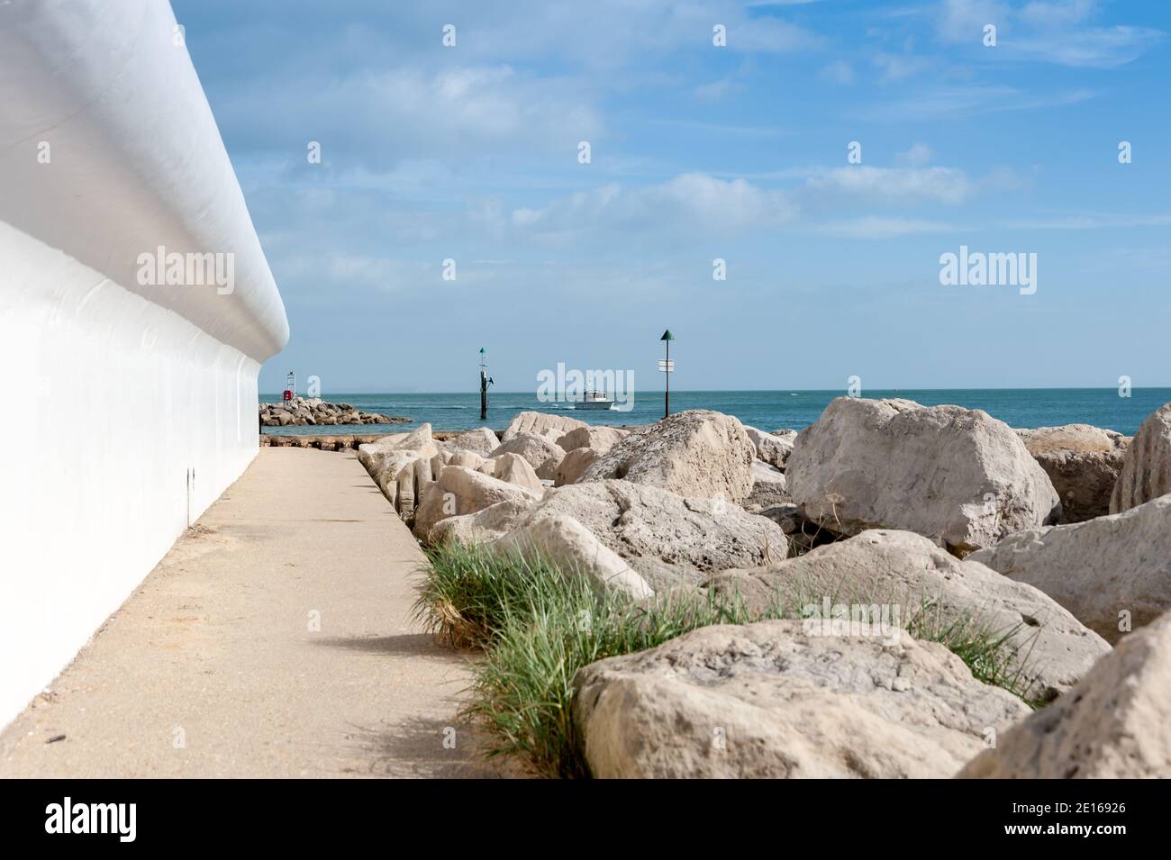 Protection sea wall hi-res stock photography and images - Alamy