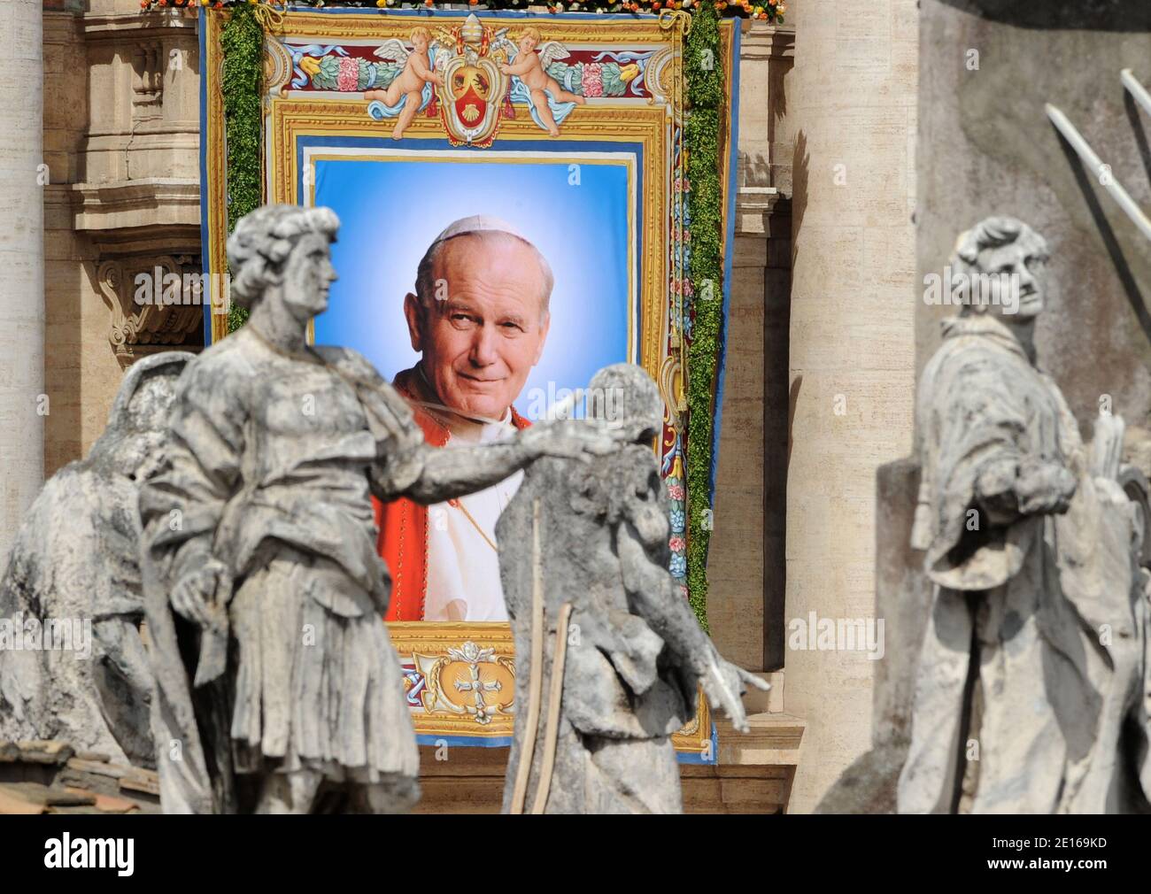 Pope Benedict XVI beatified Pope John Paul II before more than a ...