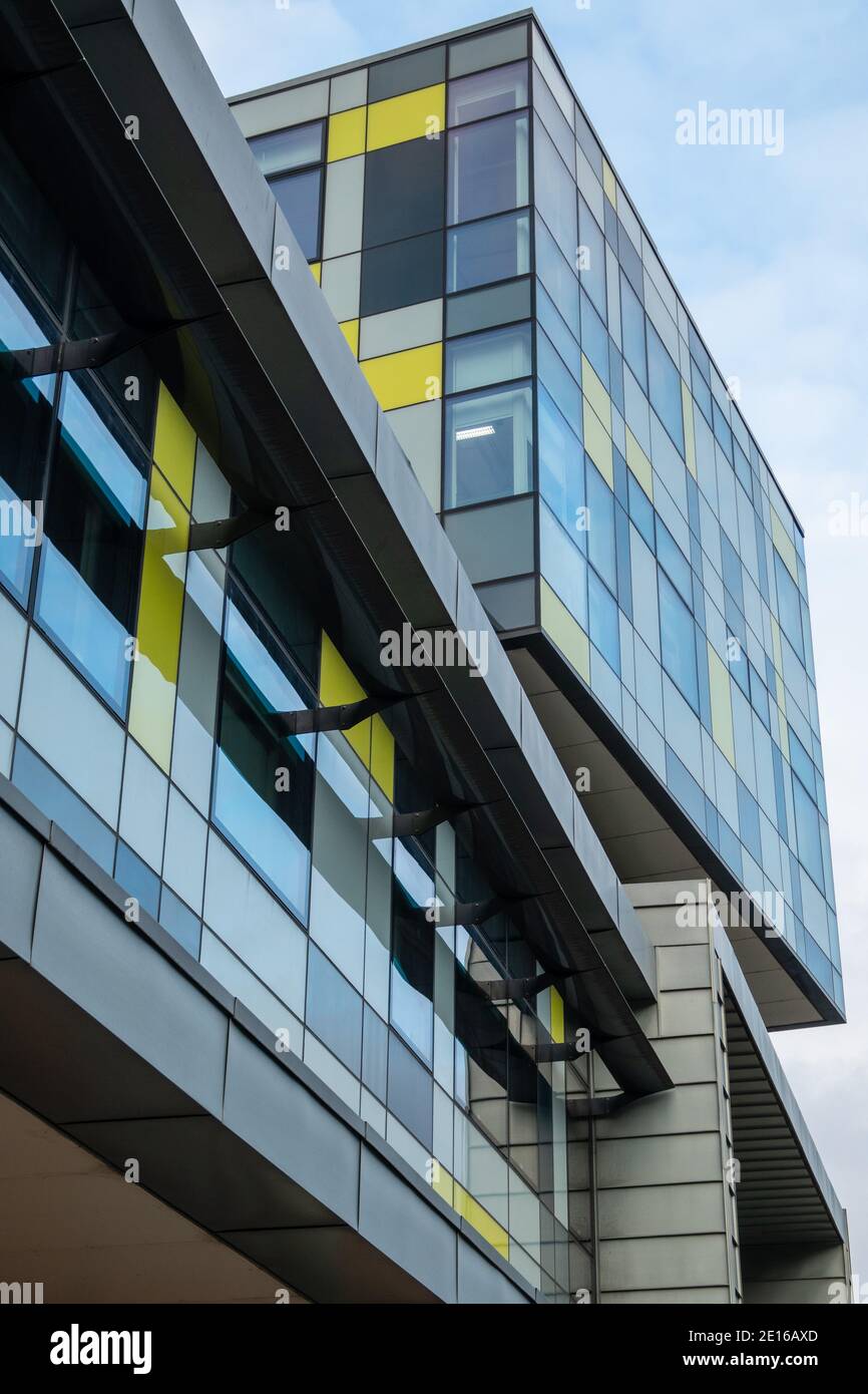 Colourful building facade hi-res stock photography and images - Alamy