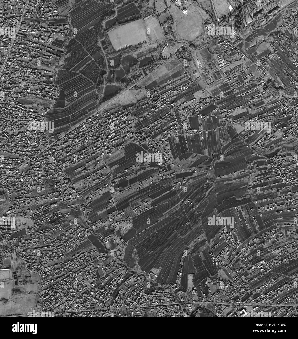 Osama bin laden compound Black and White Stock Photos & Images - Alamy