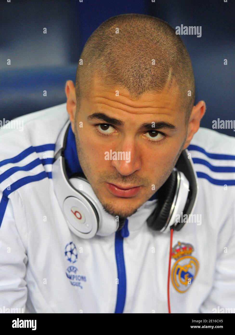 Real Madrid's Karim Benzema on the bench during the UEFA Champions ...