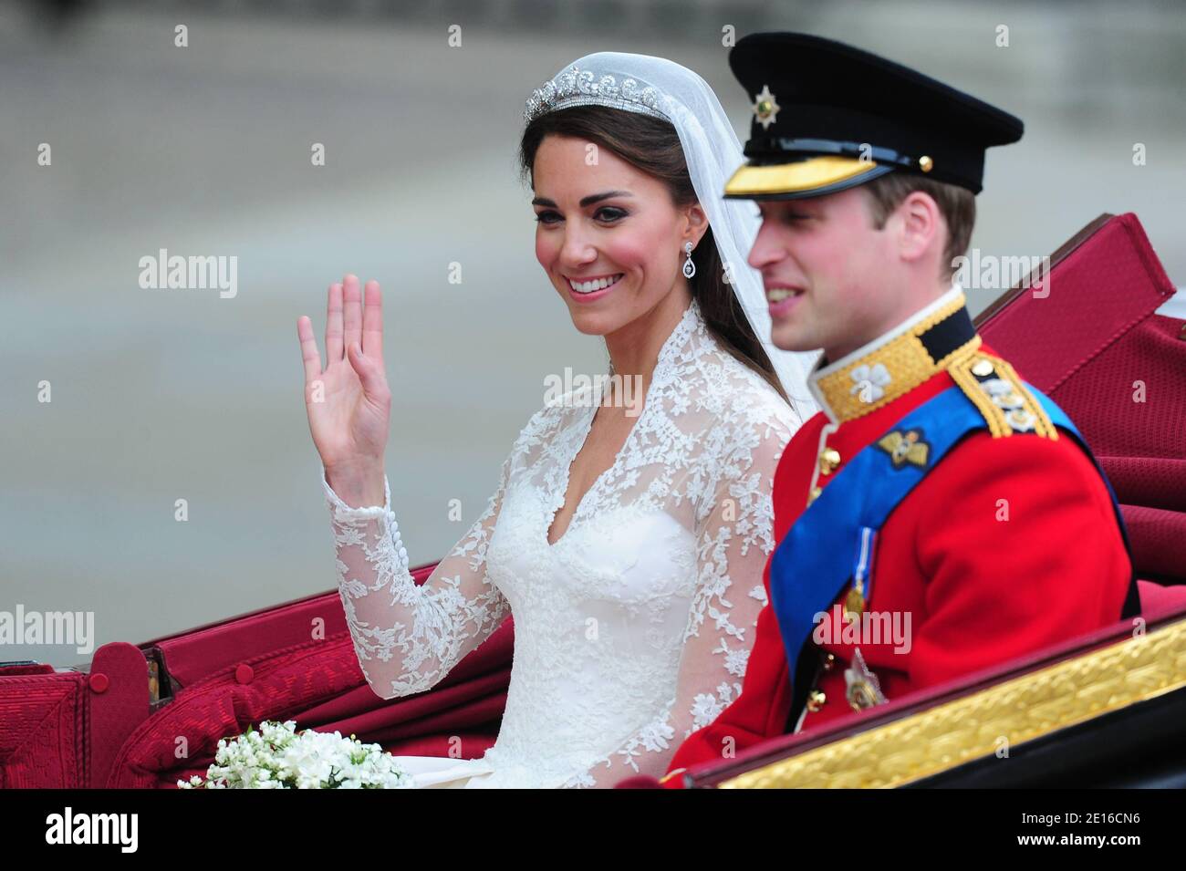 Prince William and Princess Catherine leave Westminster Abbey in a ...