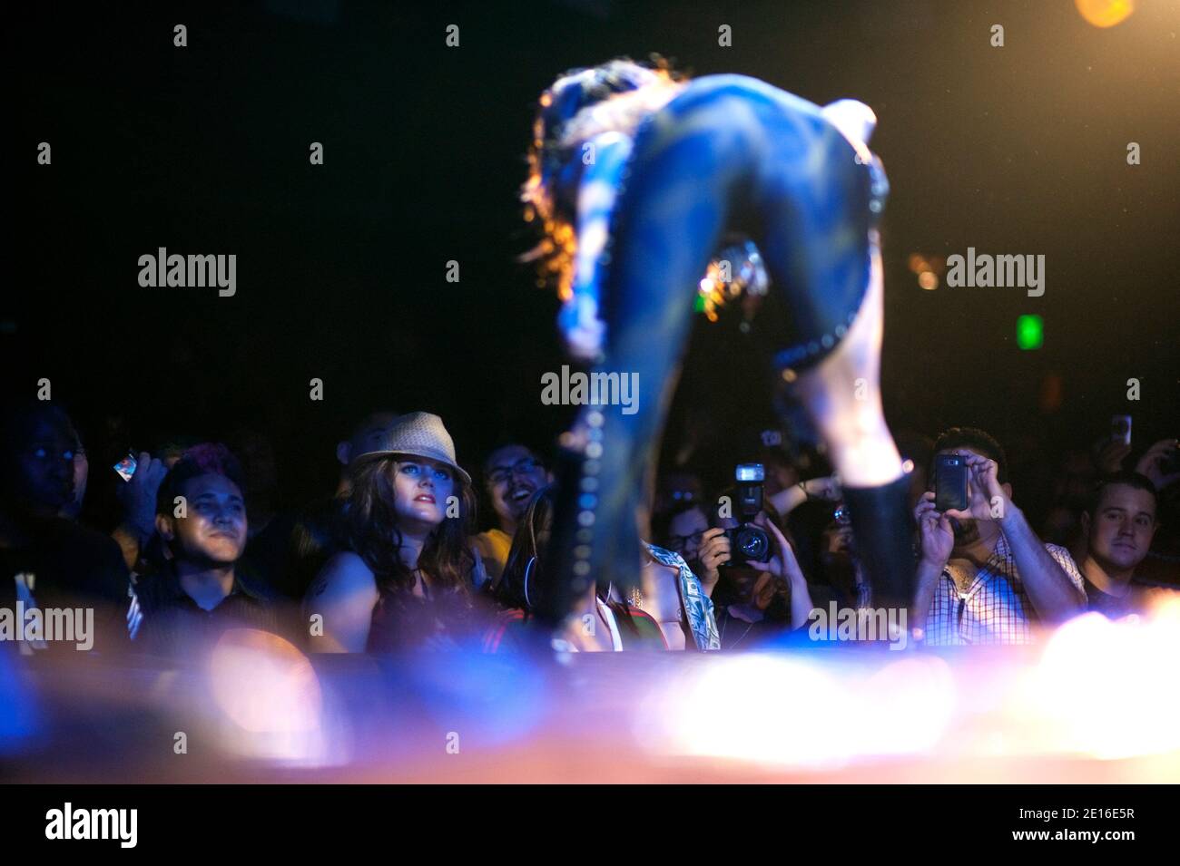 Wrestlers from world wrestling hi-res stock photography and images - Alamy