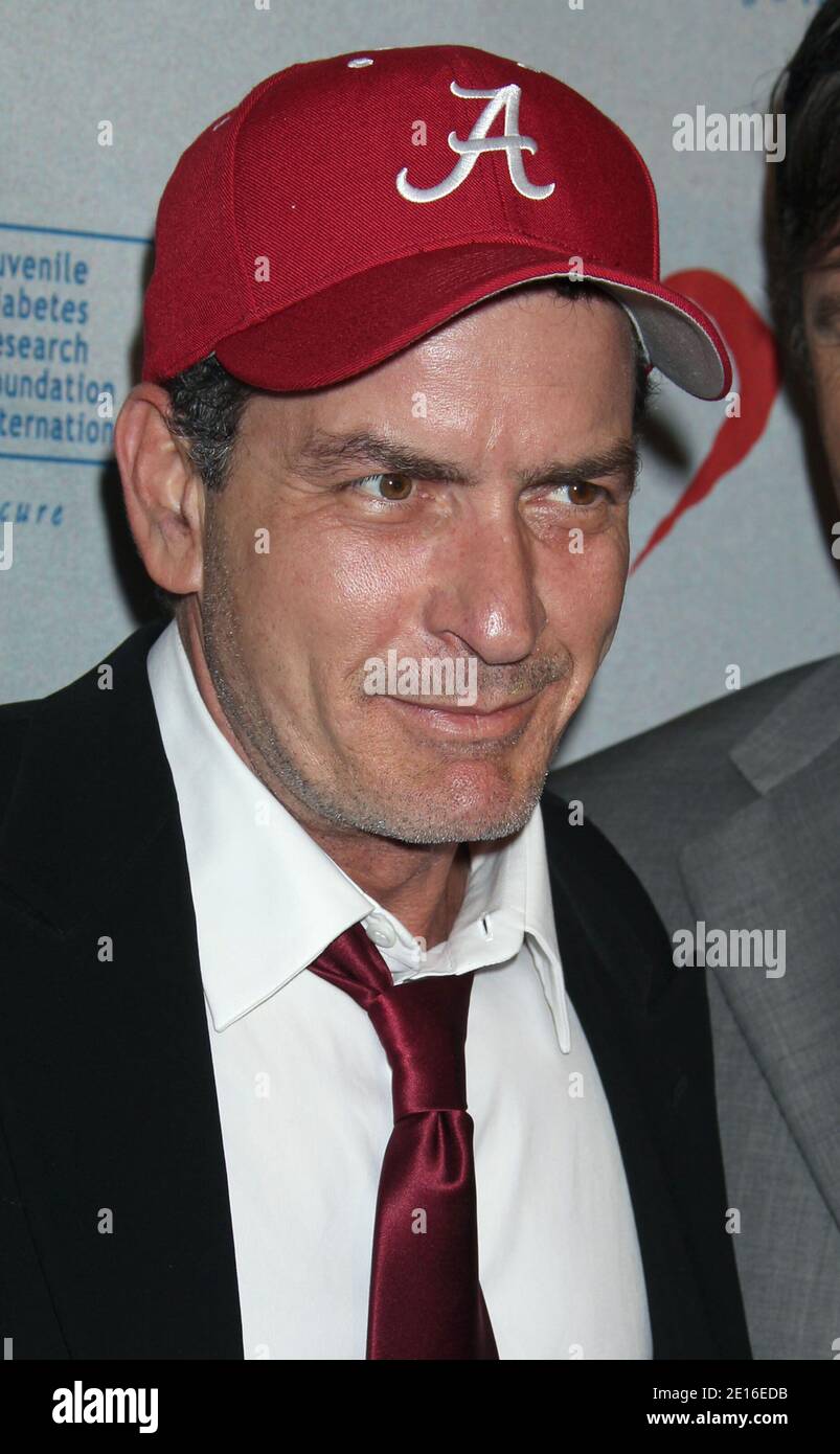 Charlie Sheen, JDRF's 8th Annual Gala - Finding a Cure: A Love Story at ...