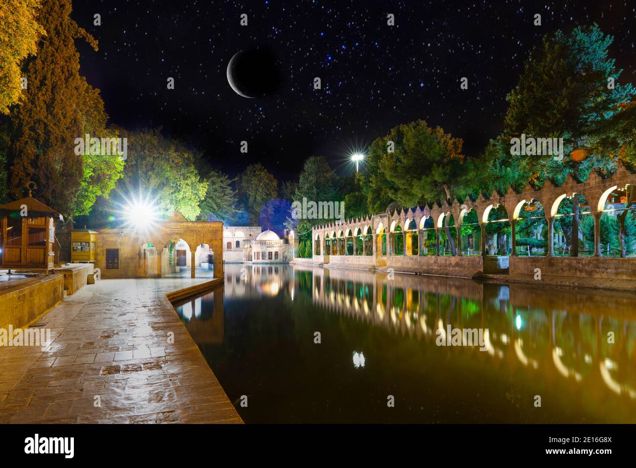 Sanli Urfa, Turkey: September 12 2020: Halil-ur Rahman Mosque and Holy ...