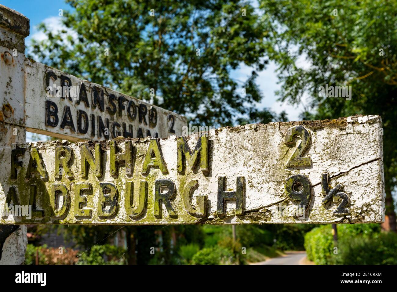 Farnham village sign hi-res stock photography and images - Alamy