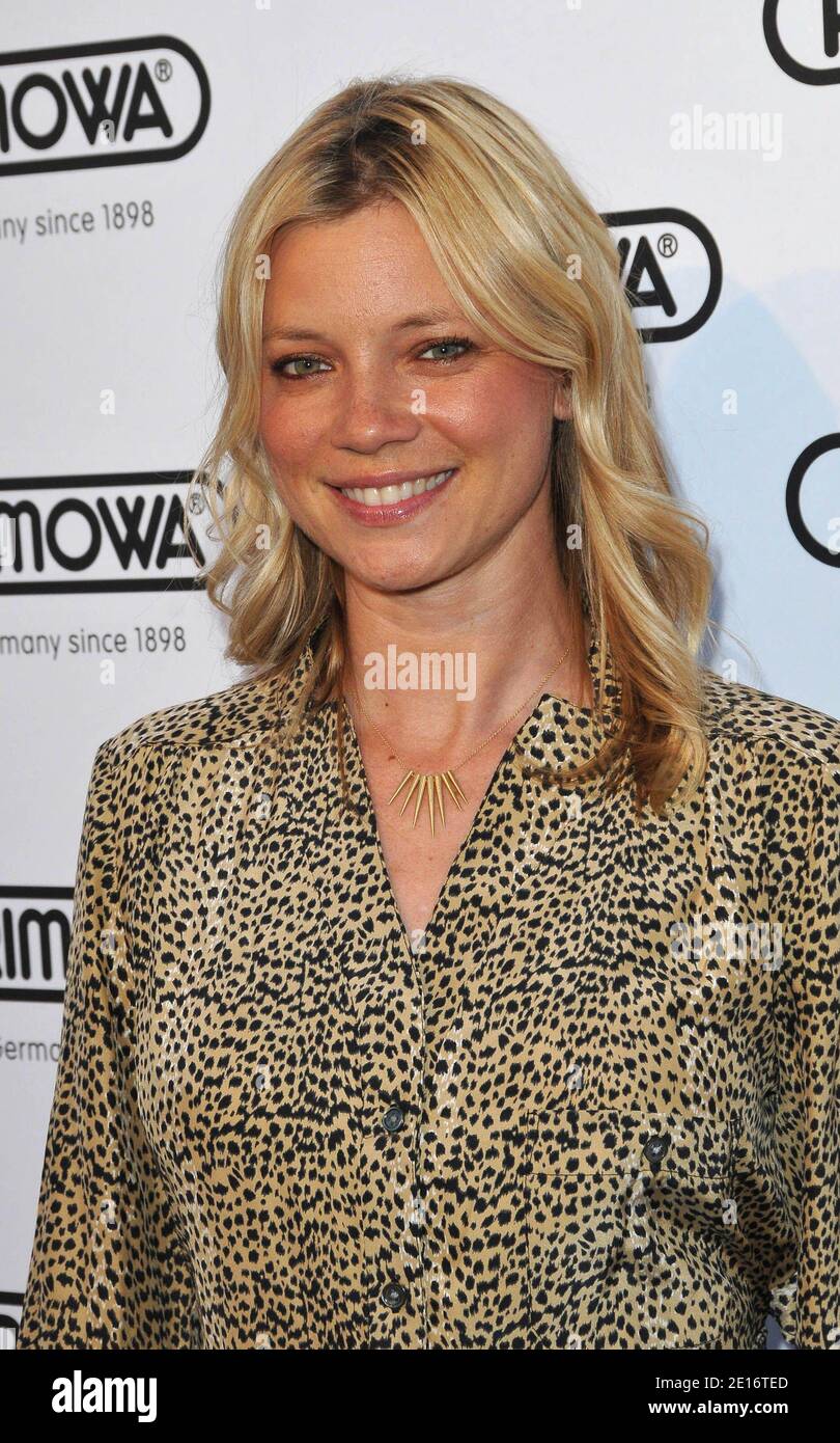Amy Smart arriving for the 'RIMOWA's New Rodeo Drive Store Opening ...