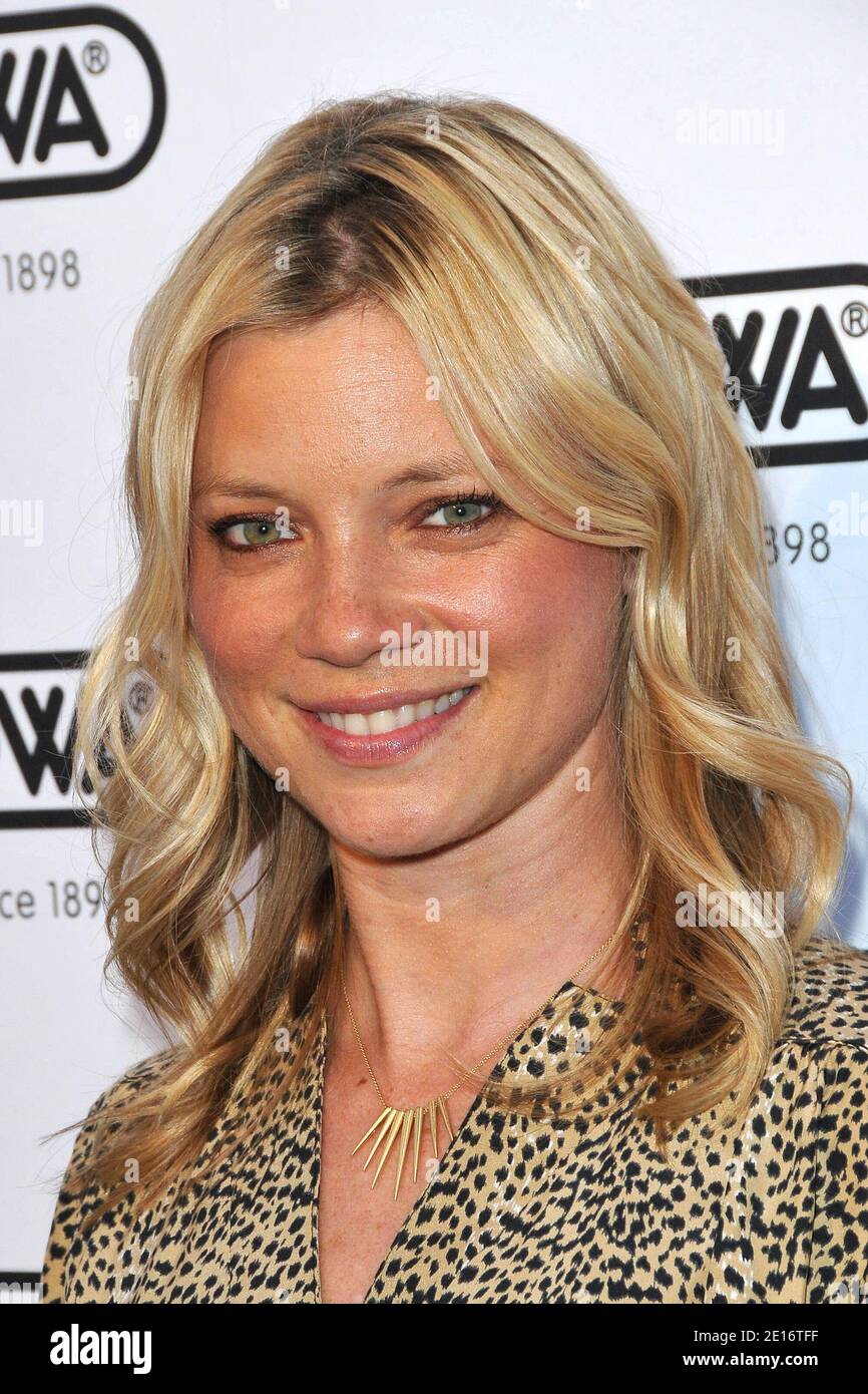Amy Smart arriving for the 'RIMOWA's New Rodeo Drive Store Opening ...