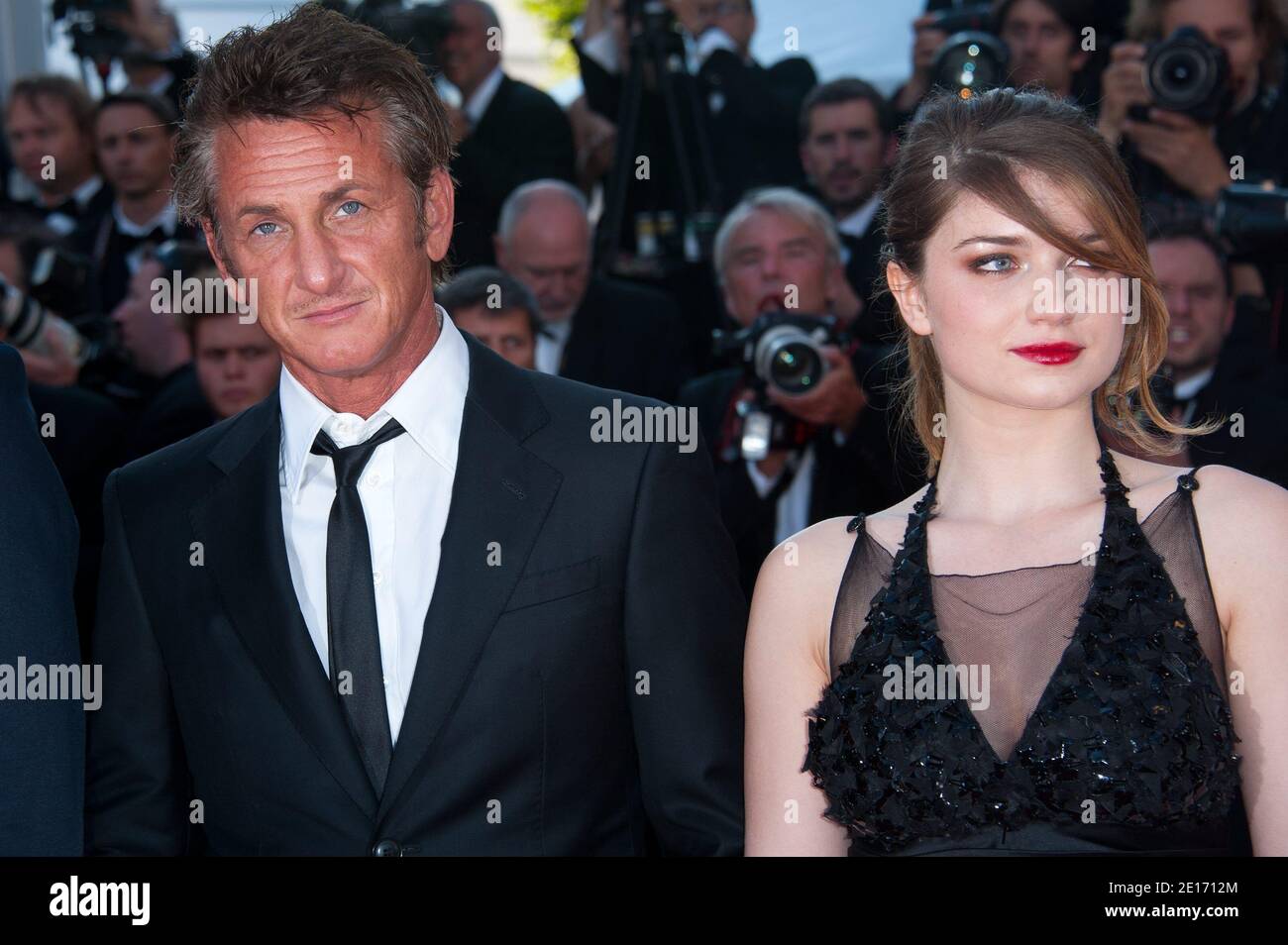 Eve hewson and sean penn hi-res stock photography and images - Alamy