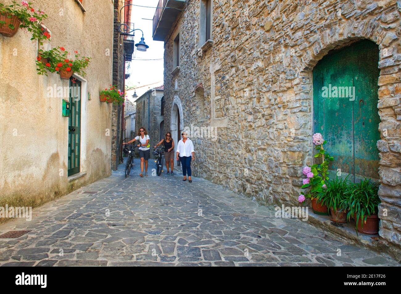 Cilento tour hi-res stock photography and images - Alamy