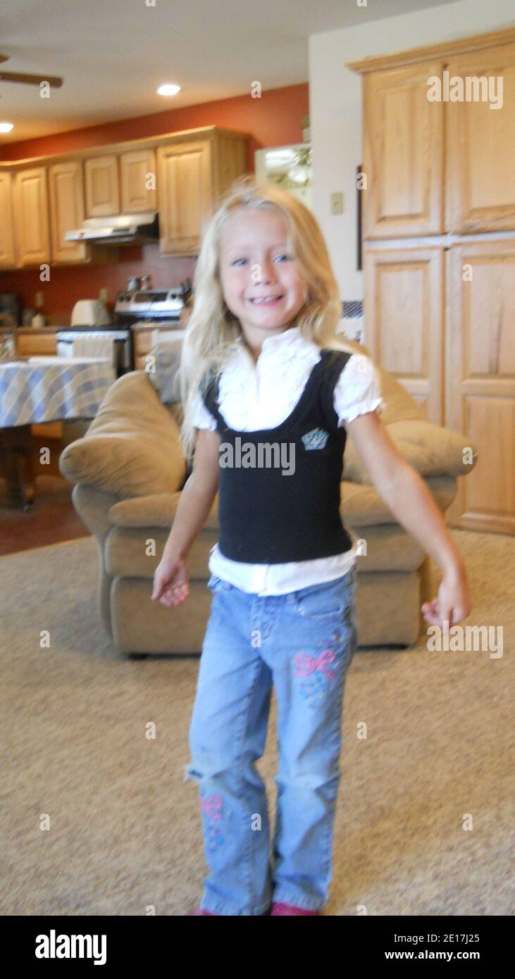 Toddlers and tiaras tlc hi-res stock photography and images - Alamy