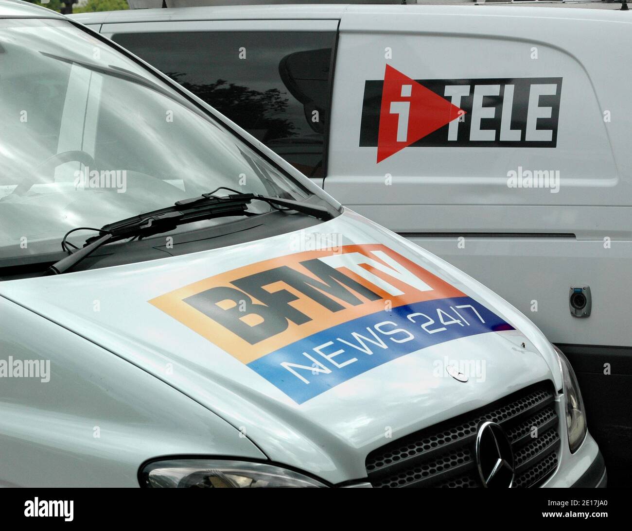 Illustrations of the Information TV Channels BFM TV and I-Tele in Paris ...