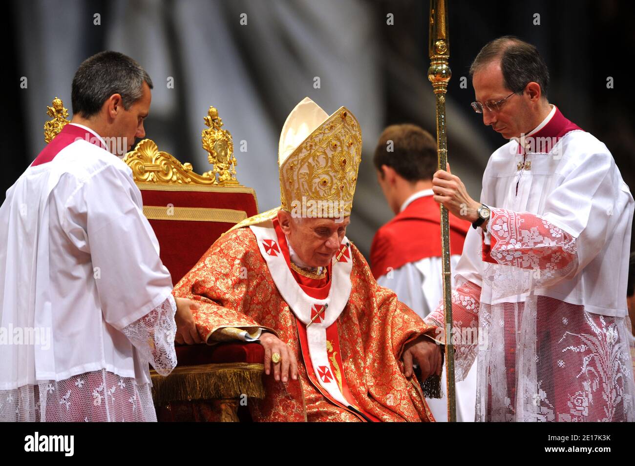 Pope Benedict XVI celebrates the Pentecost mass at St.Peters' Basilica ...
