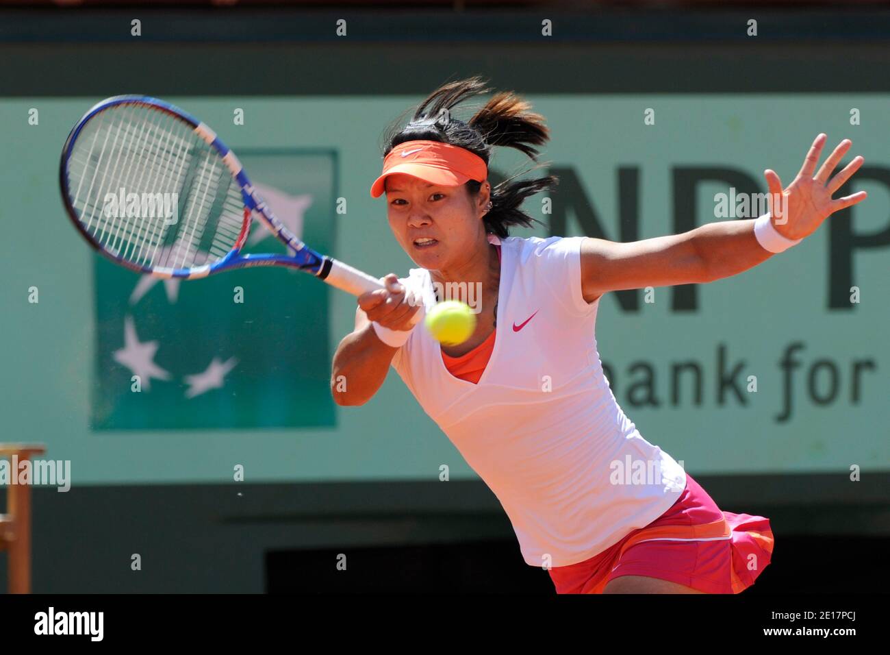 Li na 2011 french open hi-res stock photography and images - Alamy