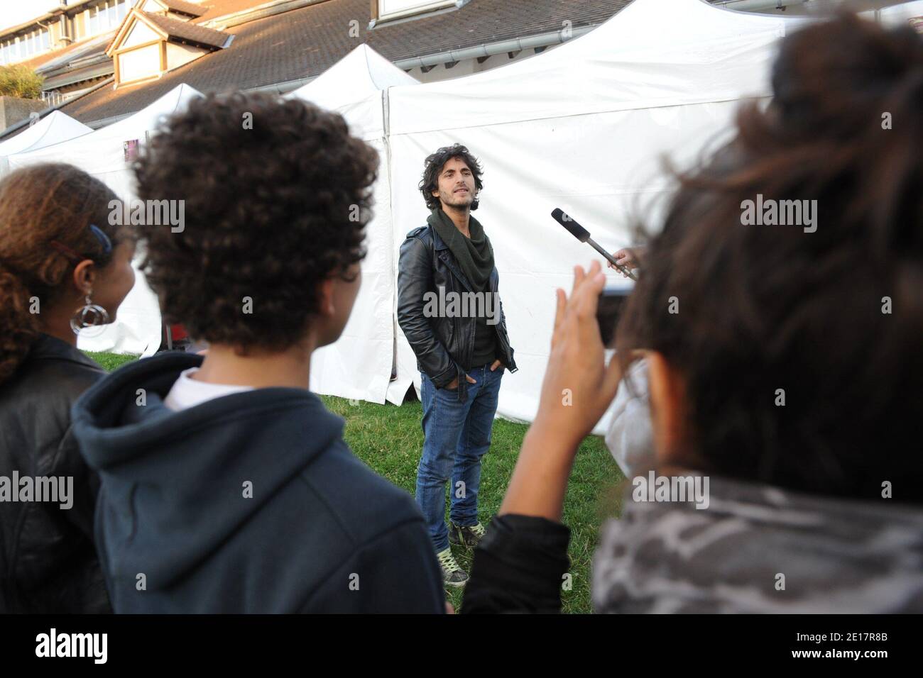 EXCLUSIVE. Mickael Miro during the 'M6 Mobile Music Live' concert held ...