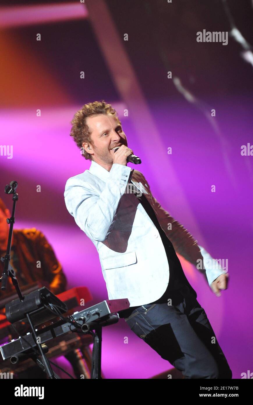 EXCLUSIF. Sinclair sur le plateau du Dixieme Prime de X-Factor 2011, a ...