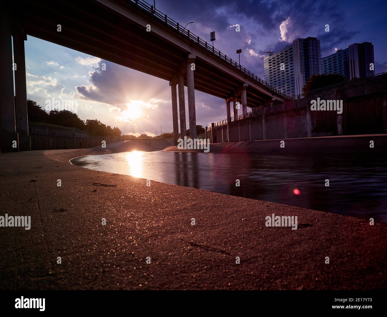 Wideangle of bridge hi-res stock photography and images - Alamy