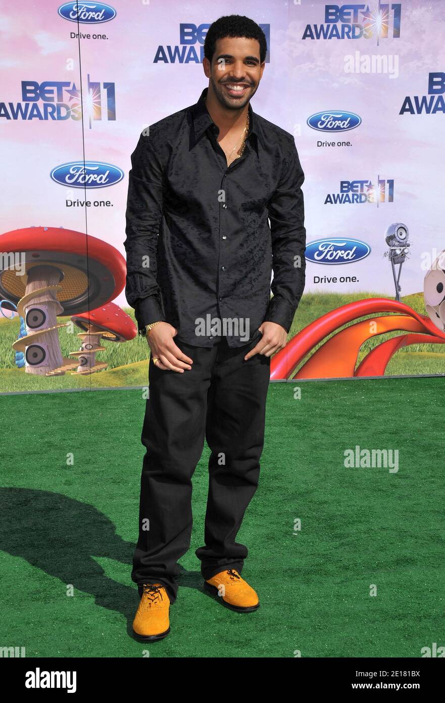 Drake arrives at the 2011 BET Awards held at the Shrine Auditorium in ...