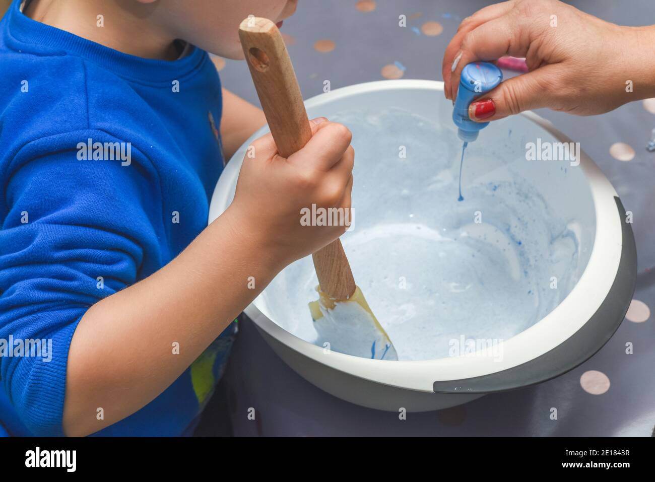 Kids activity of making slime as a science experiment for children to ...