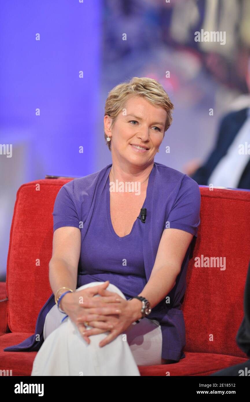 Elise lucet hi-res stock photography and images - Alamy