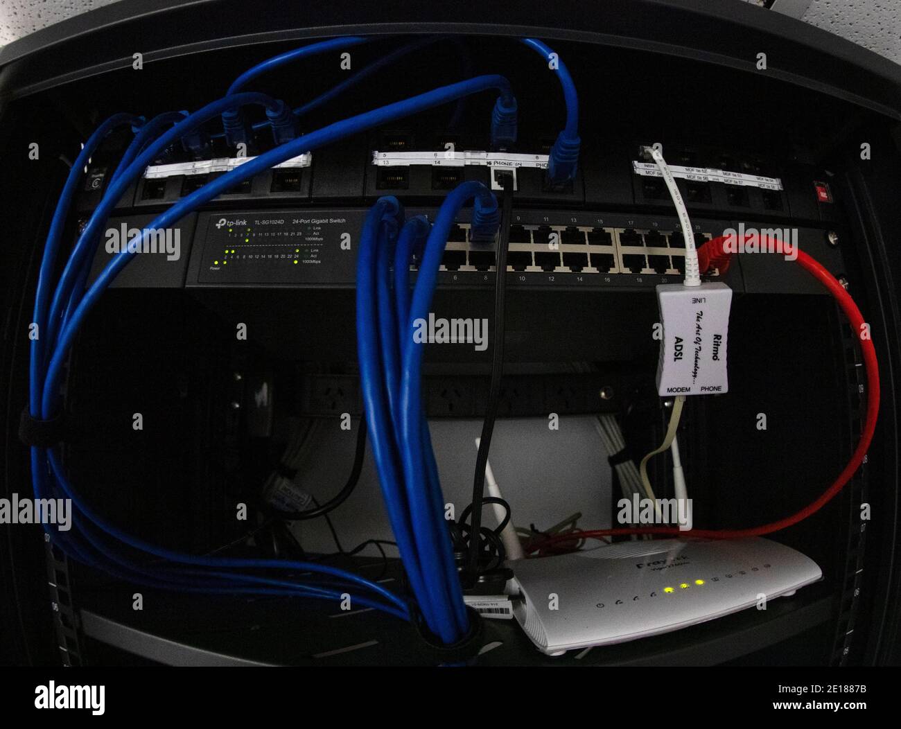 Tp Link High Resolution Stock Photography and Images - Alamy