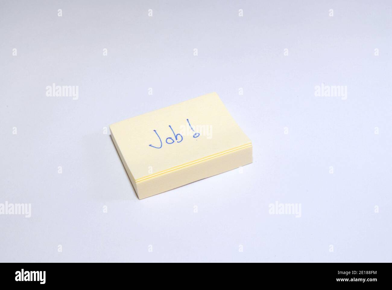 a post-it note with a message Stock Photo - Alamy
