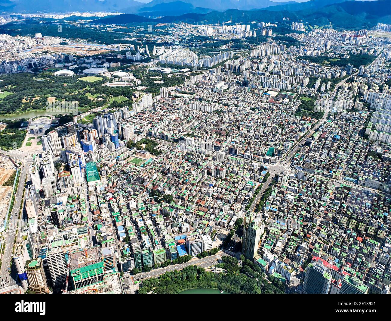 Dense residential area hi-res stock photography and images - Alamy