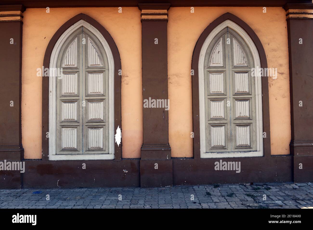 Beautiful old buildings in Pondicherry, India Stock Photo - Alamy