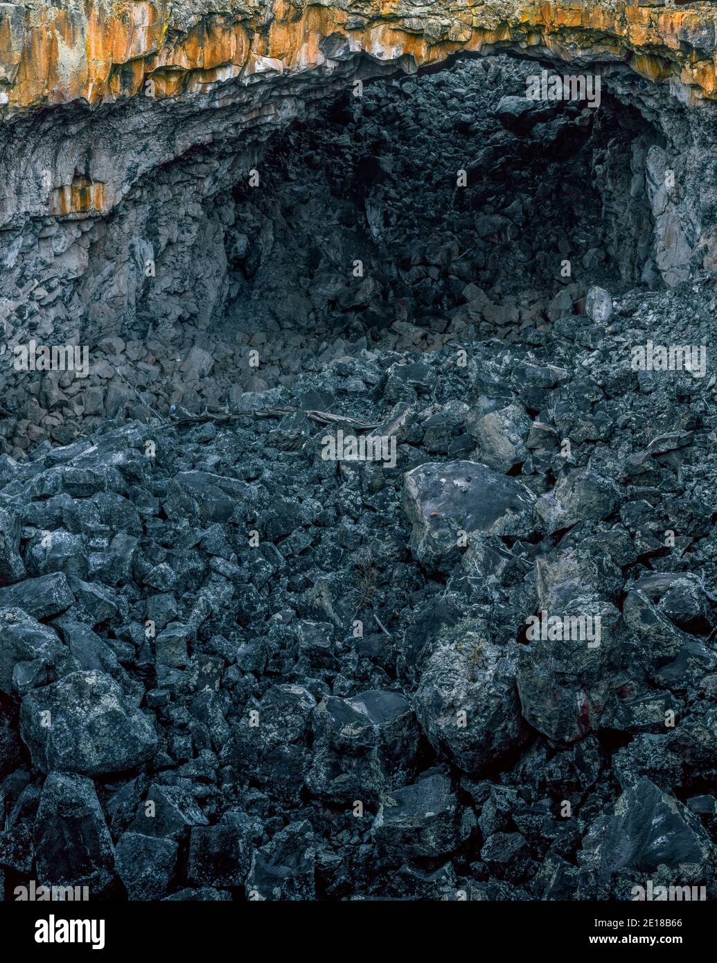 Indian arch bridge hi-res stock photography and images - Alamy