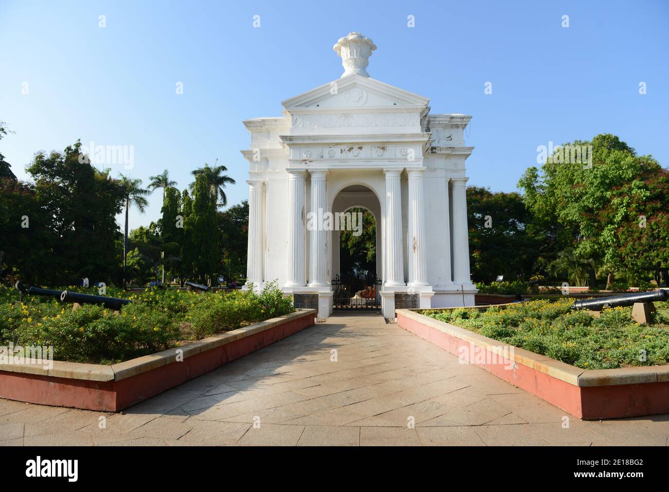 Pondicherry park hi-res stock photography and images - Alamy