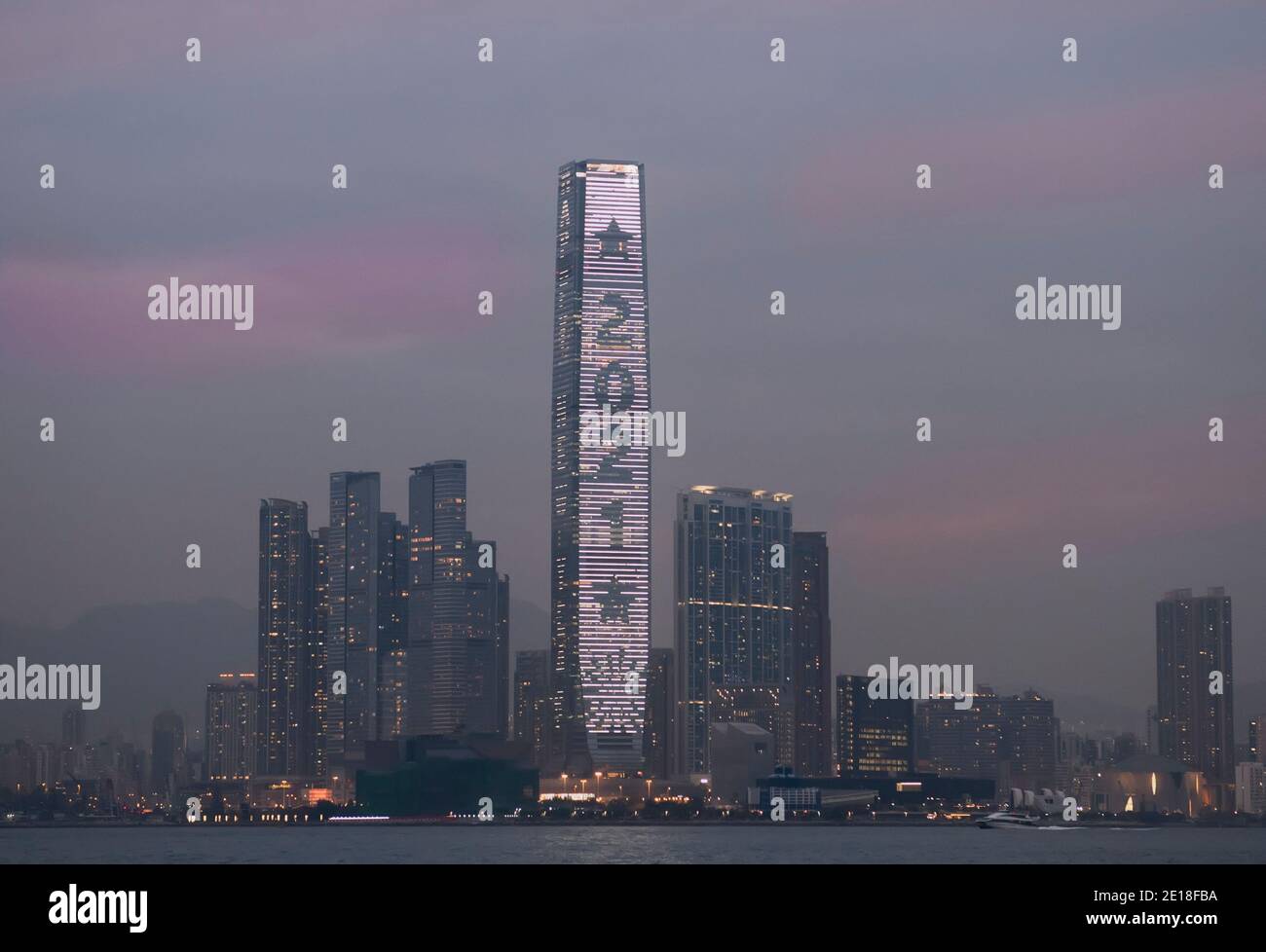 Hong Kong tallest building the International Commerce Center ICC ...