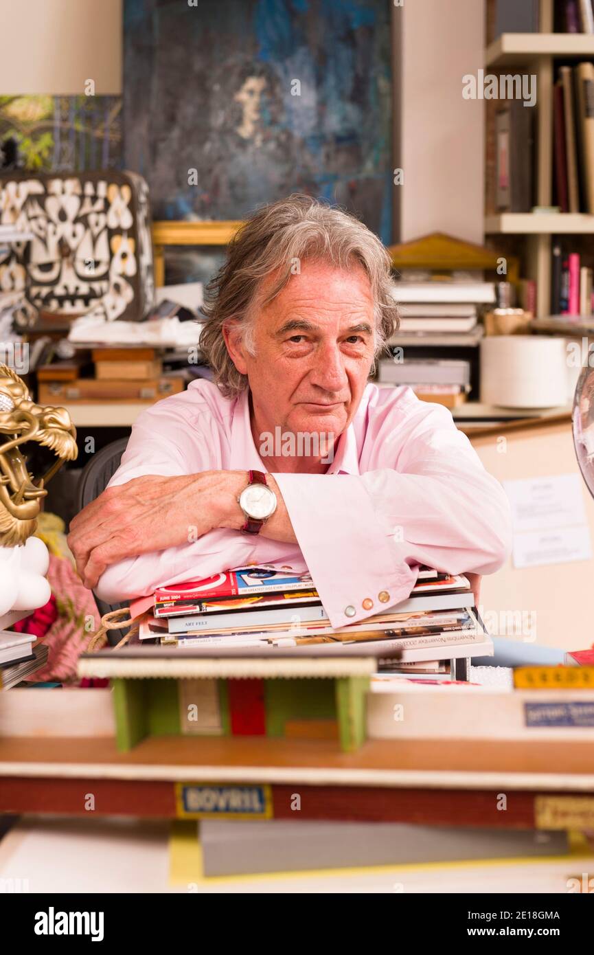 Paul smith london covent garden hi-res stock photography and images - Alamy