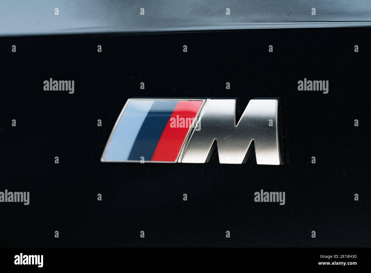 Bmw m badge hi-res stock photography and images - Alamy